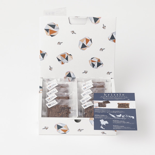 Whosecacao/brittle gift (10枚入): お菓子｜AKOMEYA TOKYO